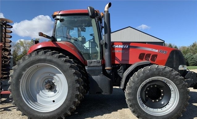 SOLD - 2010 Case IH Magnum 305 Tractors 300 to 424 HP | Tractor Zoom