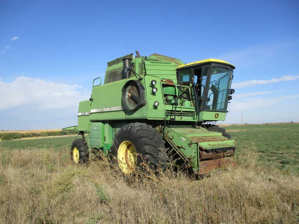 John Deere 8820 Combines Other for Sale | Tractor Zoom