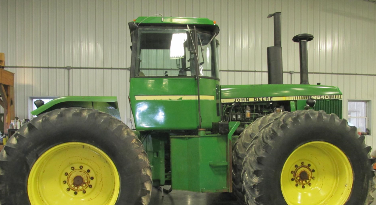 SOLD - 1980 John Deere 8640 Tractors 175 to 299 HP | Tractor Zoom
