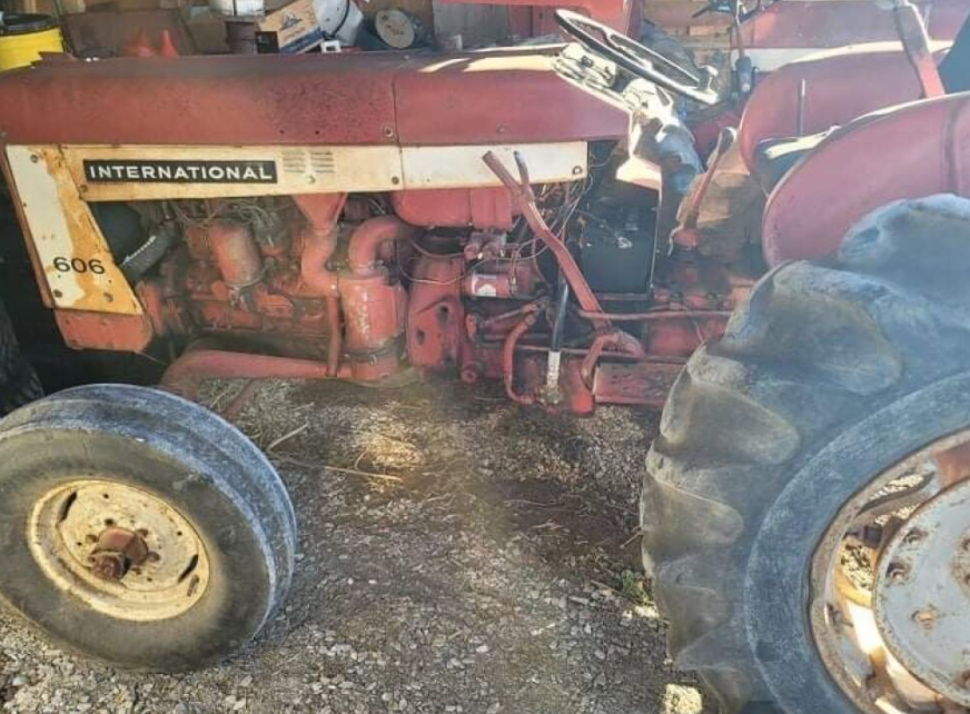 SOLD - International Harvester 606 Tractors 40 to 99 HP | Tractor Zoom