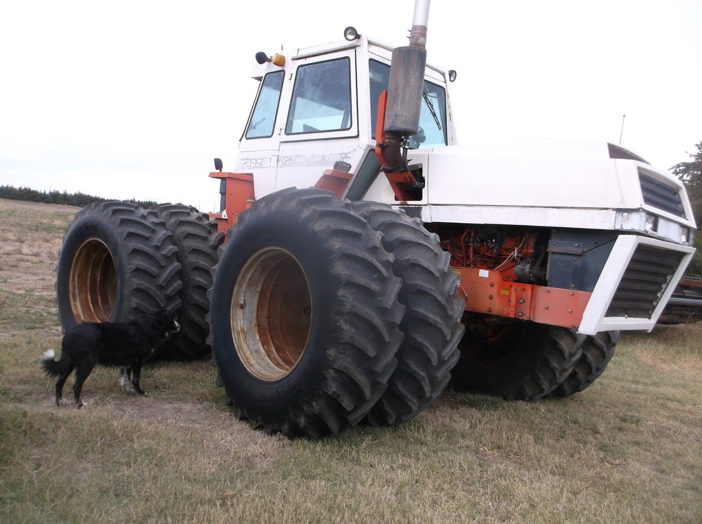 SOLD - J.I. Case 2870 Tractors 300 to 424 HP | Tractor Zoom