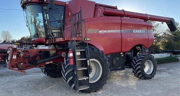 2008 Case IH 8010 Combines Class 8 for Sale | Tractor Zoom