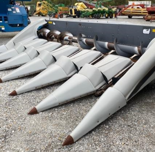 SOLD - AGCO 3000 Harvesting Headers - Row Crop | Tractor Zoom