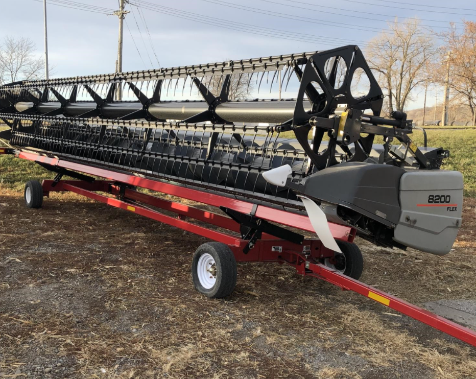 SOLD - AGCO 820 Harvesting Headers - Platform | Tractor Zoom