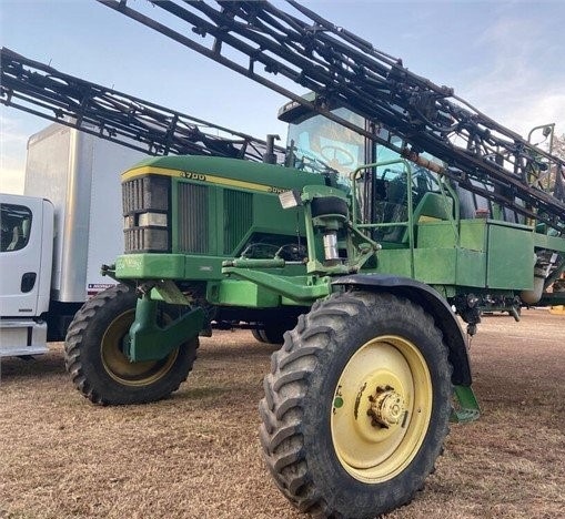 SOLD - John Deere 4700 Chemical Applicators Sprayers - Self Propelled ...