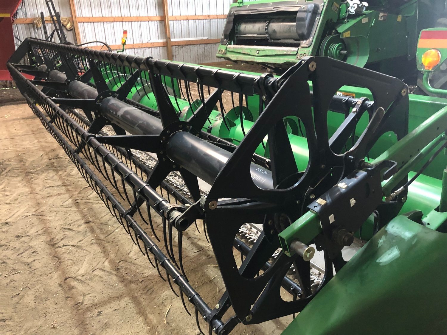 SOLD - John Deere 622F Harvesting Headers - Platform | Tractor Zoom