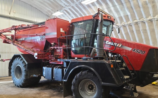 Case IH Titan 4520 Chemical Applicators Floaters for Sale | Tractor Zoom