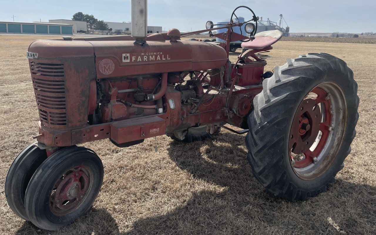Farmall Super M Tractors 40 to 99 HP for Sale | Tractor Zoom