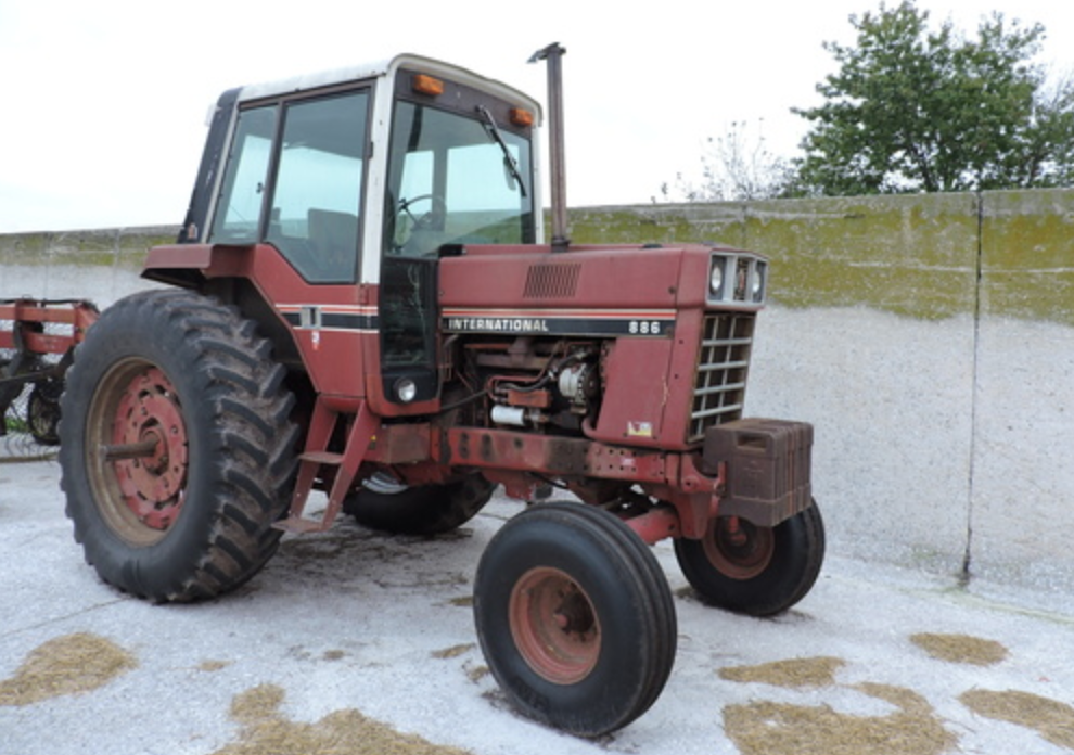 Tractor Zoom - International Harvester 886