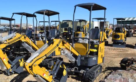 SOLD - AGT H12 Construction Compact Excavators | Tractor Zoom