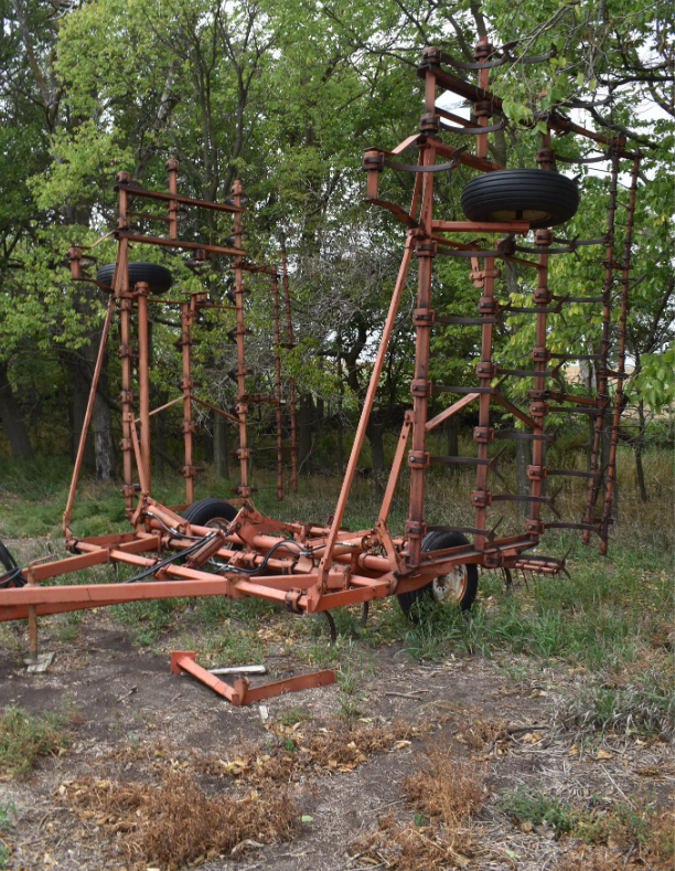 SOLD - Allis Chalmers 1300 Tillage Field Cultivators | Tractor Zoom