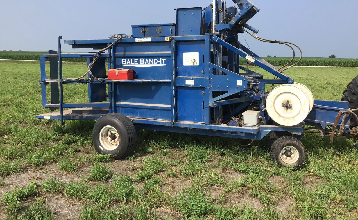 Bale Band-It 100 Hay and Forage Bale Accumulators/Movers for Sale ...