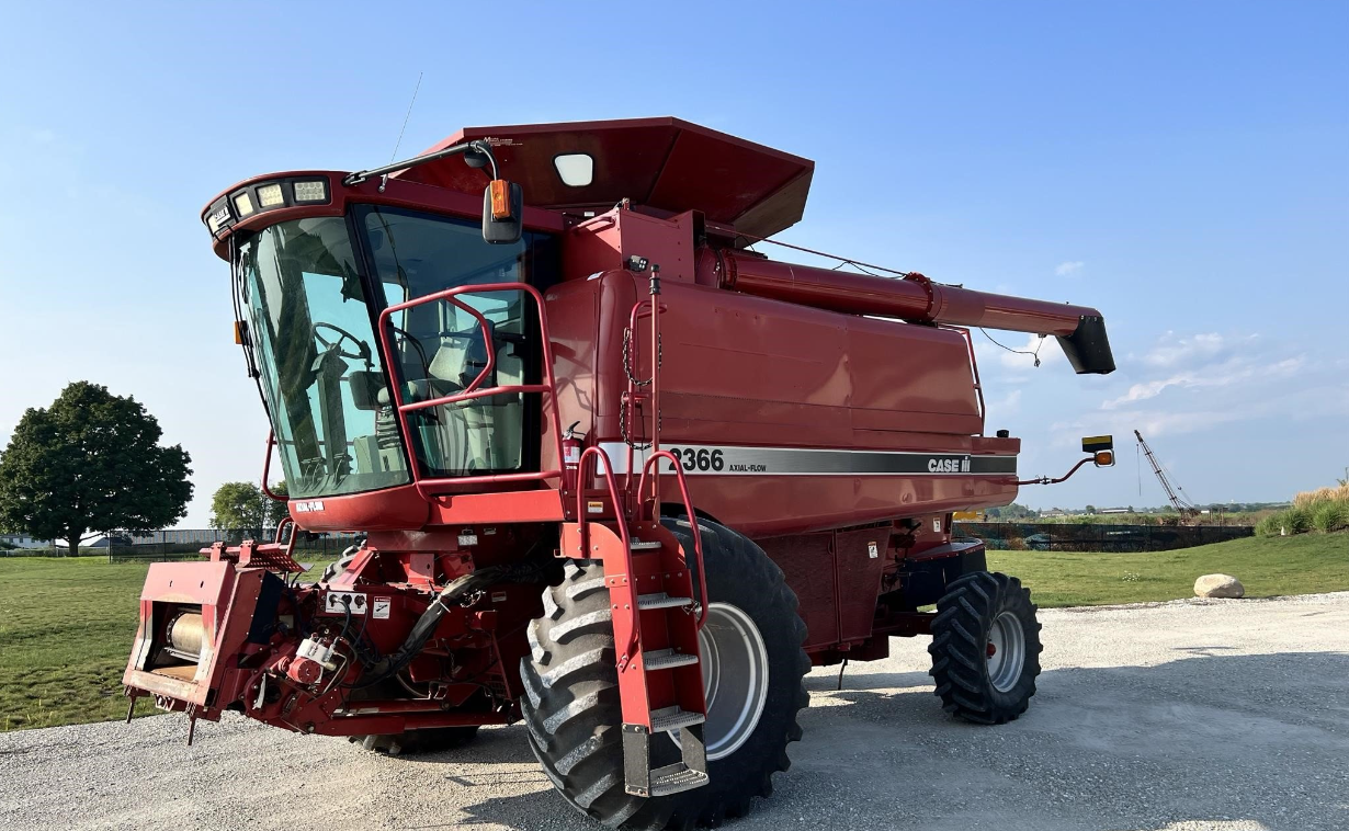 Case IH 2366 Combines Class 5 for Sale | Tractor Zoom
