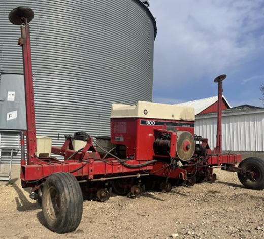 SOLD - Case IH 900 Cyclo Air Planting Planters | Tractor Zoom