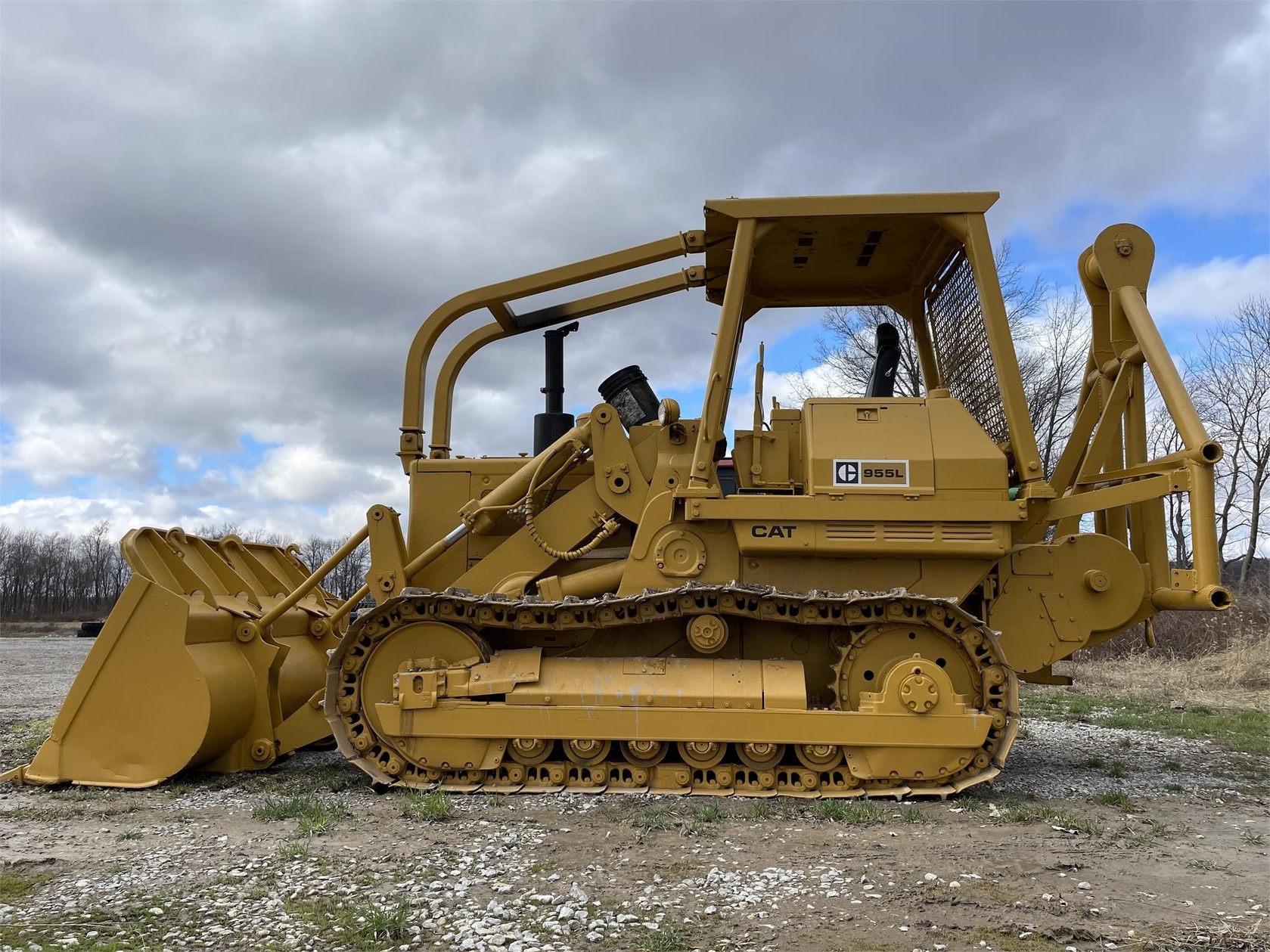 SOLD - Caterpillar 955L Construction Track Loaders | Tractor Zoom