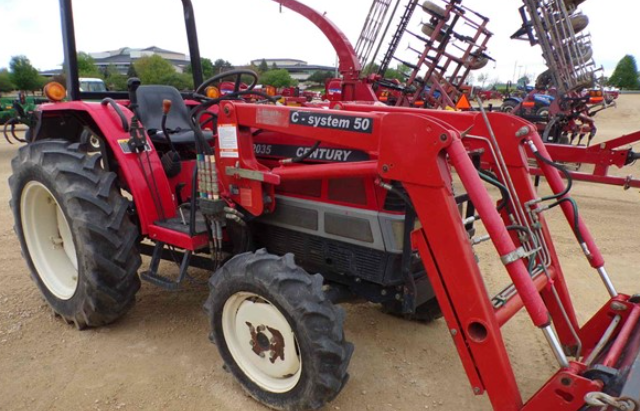 SOLD - Century 2035 Tractors Less than 40 HP | Tractor Zoom