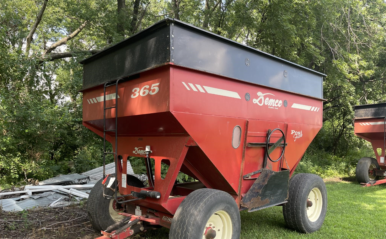 SOLD - Demco 365 Harvesting Gravity Wagons | Tractor Zoom