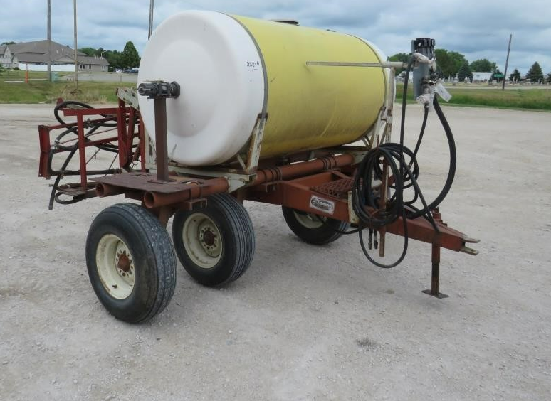 SOLD - Demco HP500 Chemical Applicators Sprayers - Pull Type | Tractor Zoom