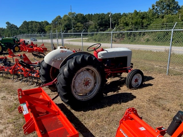 SOLD - Ford 2000 Tractors Less than 40 HP | Tractor Zoom