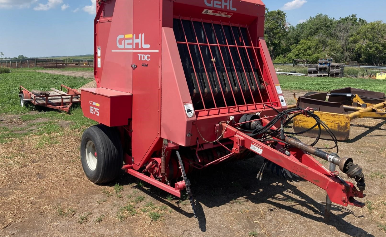 Gehl 1875 Hay and Forage Balers - Round for Sale | Tractor Zoom