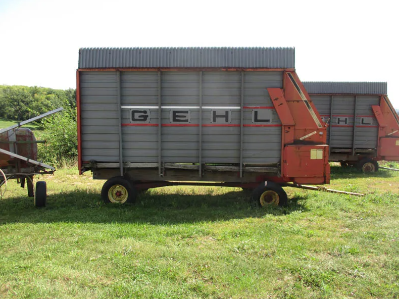 Gehl 970 Harvesting Forage Wagons for Sale | Tractor Zoom