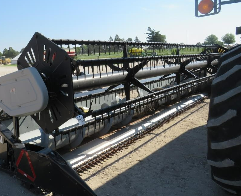 Gleaner 525 Harvesting Headers - Platform for Sale | Tractor Zoom