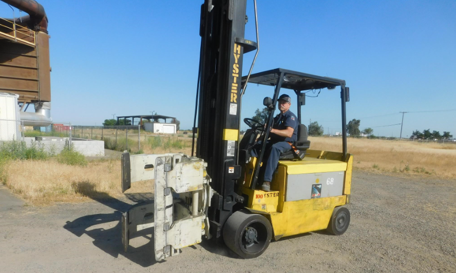 SOLD - Hyster E100XL3 Construction with 9,603 Hrs | Tractor Zoom