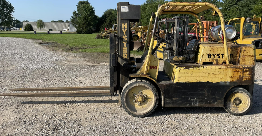 SOLD - Hyster S150A Construction with --- Hrs | Tractor Zoom