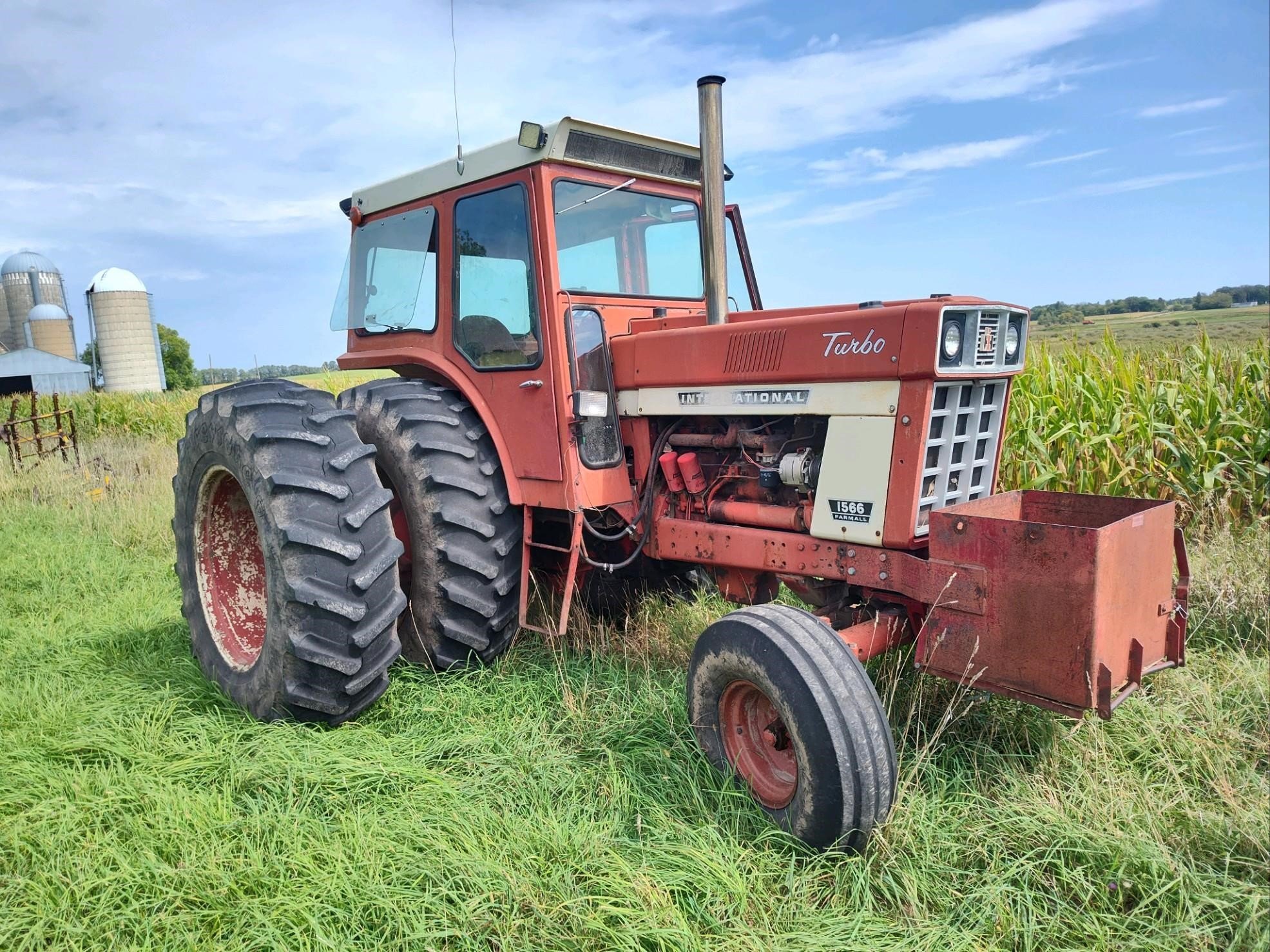 SOLD - International Harvester 1566 Tractors 175 to 299 HP | Tractor Zoom