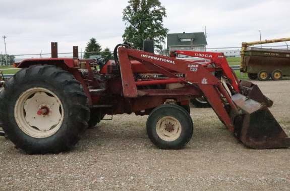 International Harvester 684 Tractors For Sale with 69 HP | Tractor Zoom