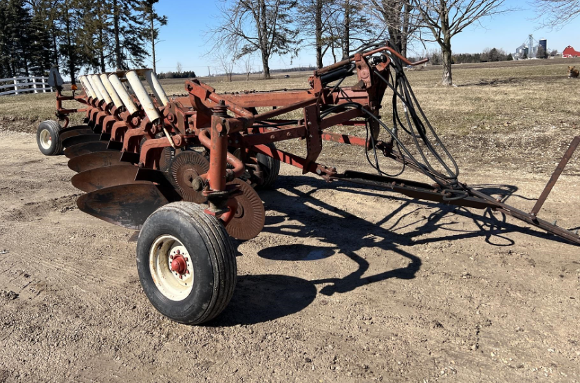 International Harvester 700 Tillage Plows for Sale | Tractor Zoom
