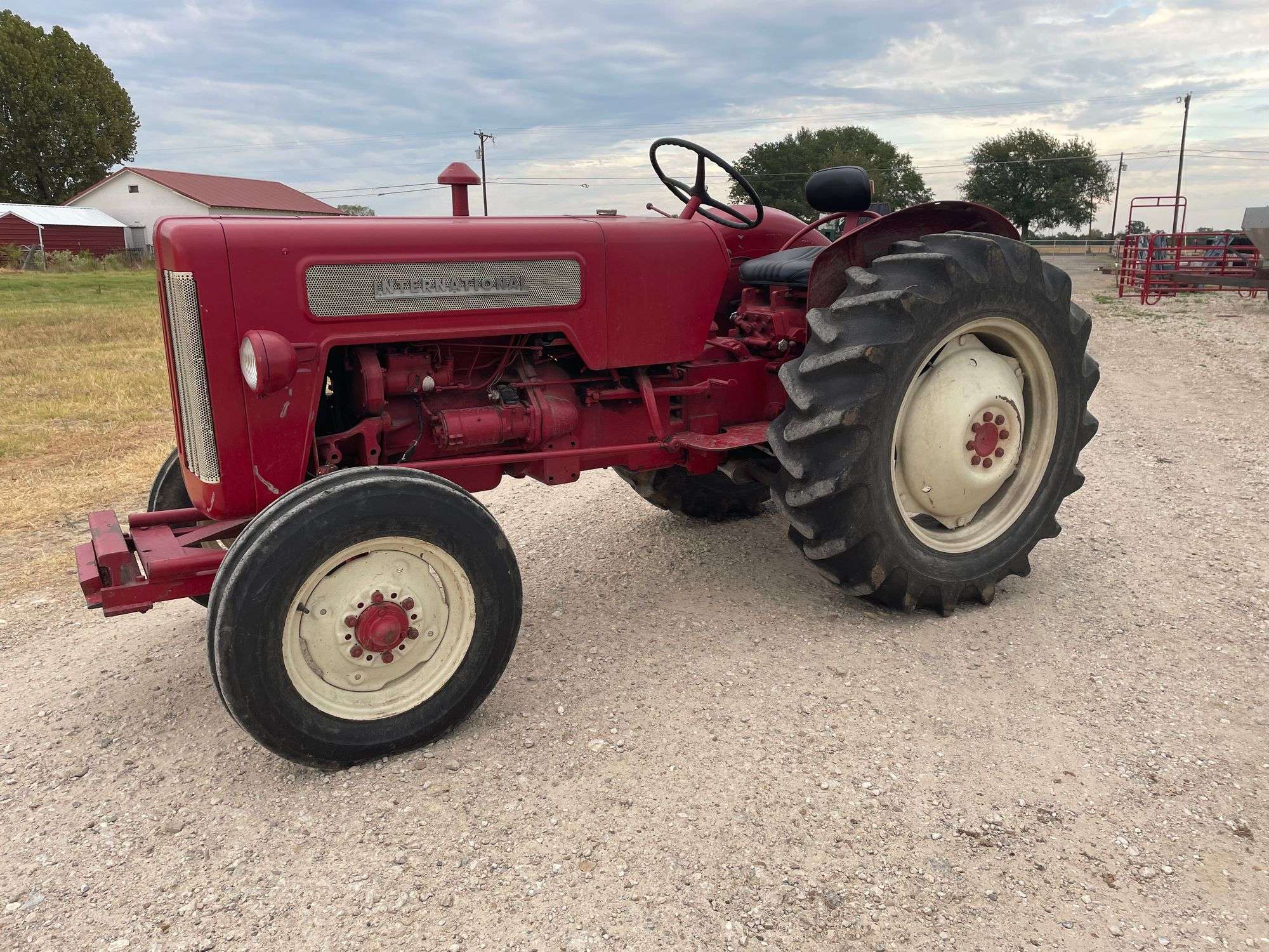 International Harvester B-414 Tractors 40 to 99 HP for Sale | Tractor Zoom