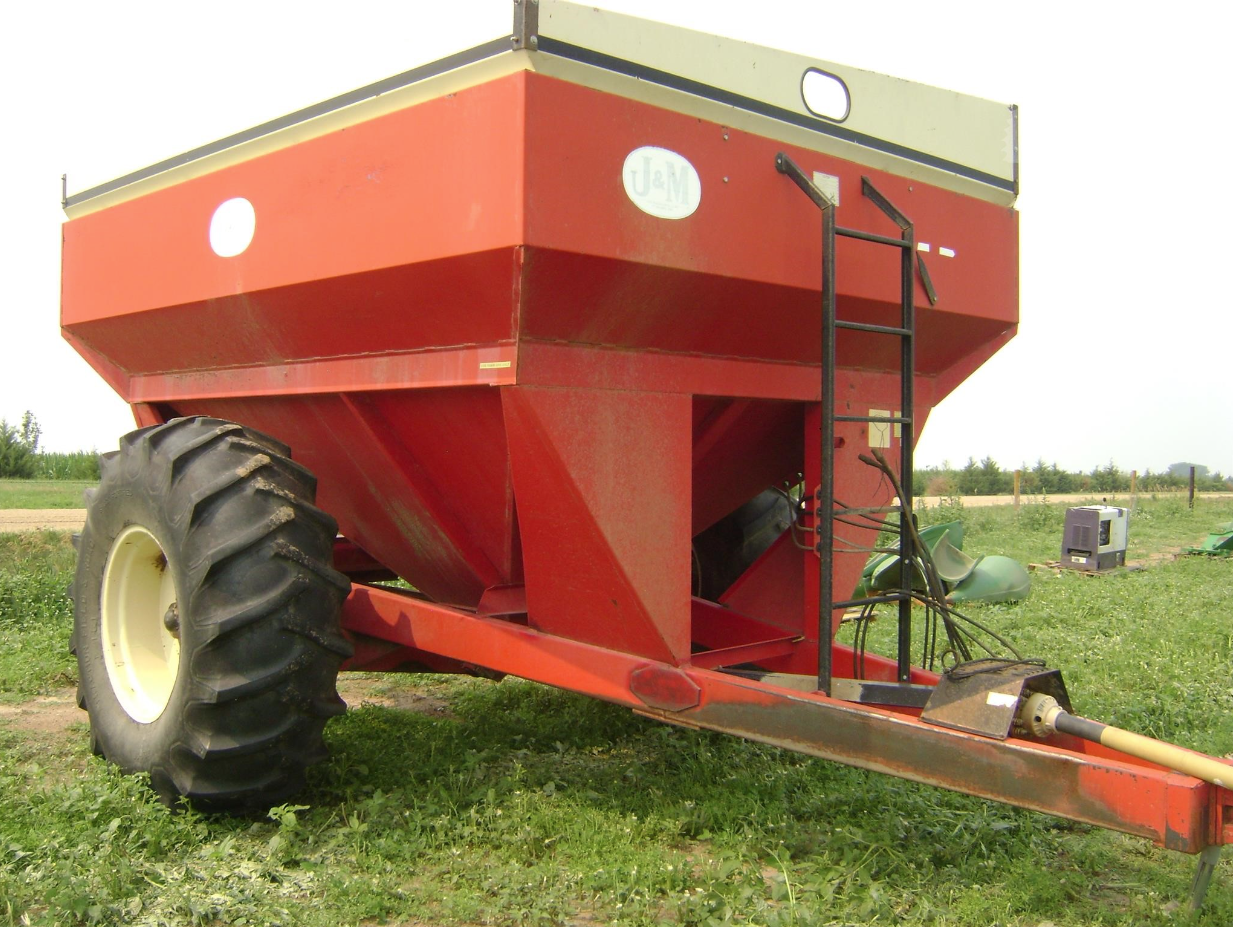 J&M 450-12 Harvesting Grain Carts for Sale | Tractor Zoom