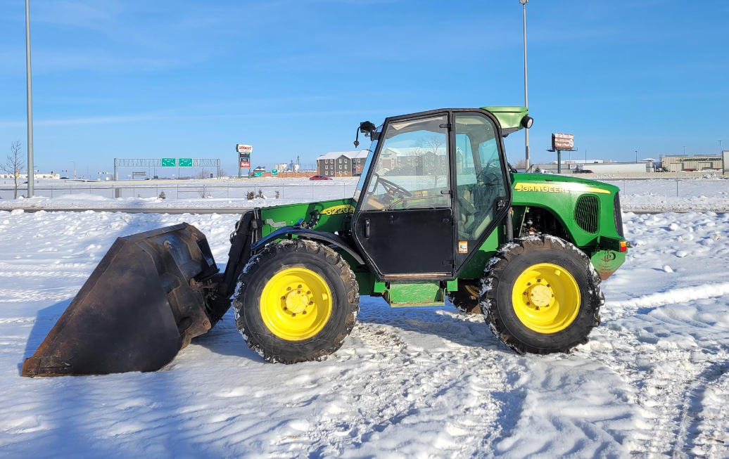 SOLD - John Deere 3220 Other Equipment Lifts | Tractor Zoom