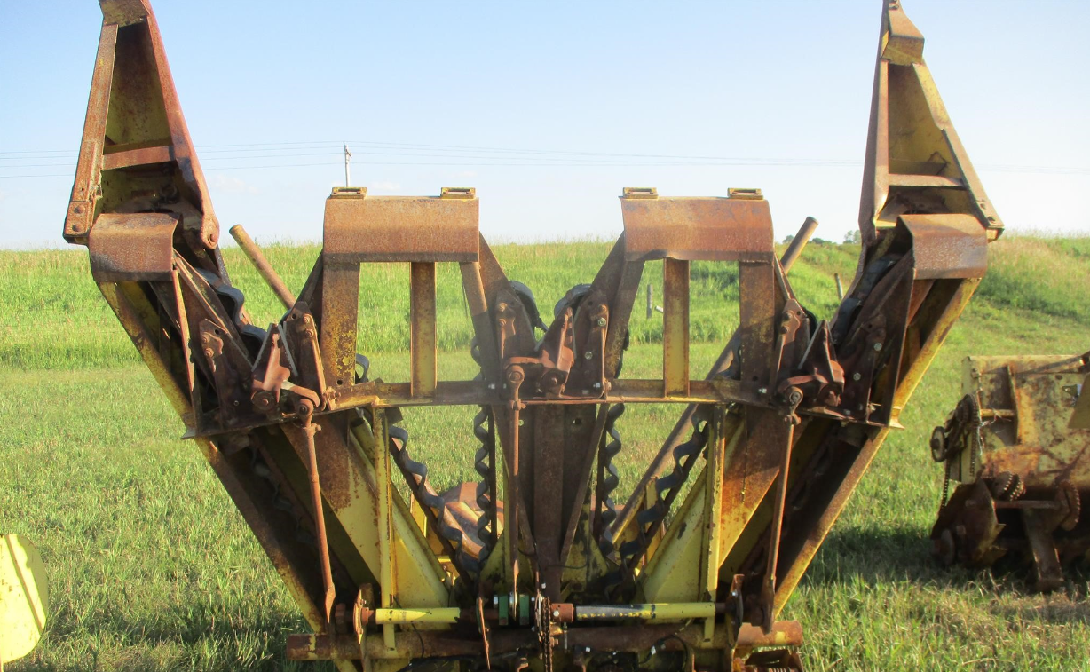 SOLD - John Deere 3RN Harvesting Headers - Row Crop | Tractor Zoom