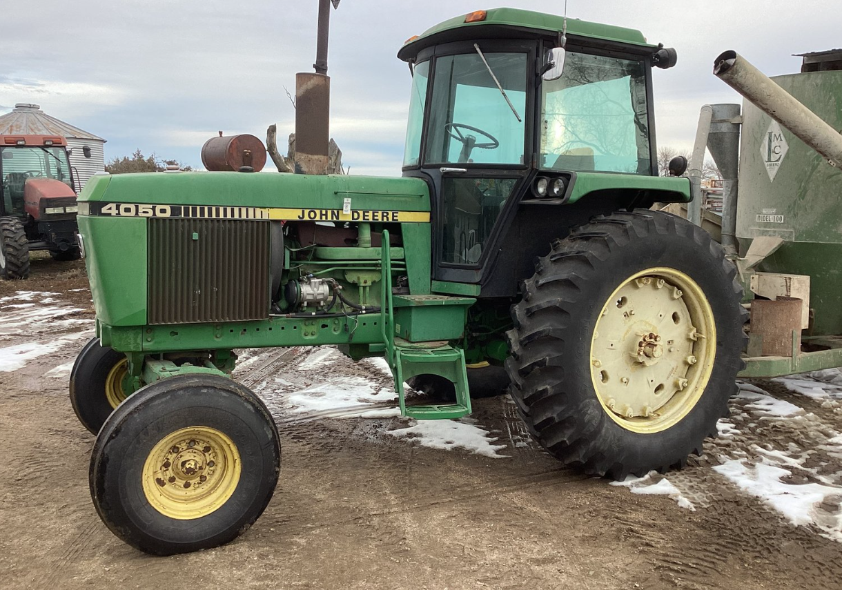 SOLD - John Deere 4050 Tractors 100 to 174 HP | Tractor Zoom