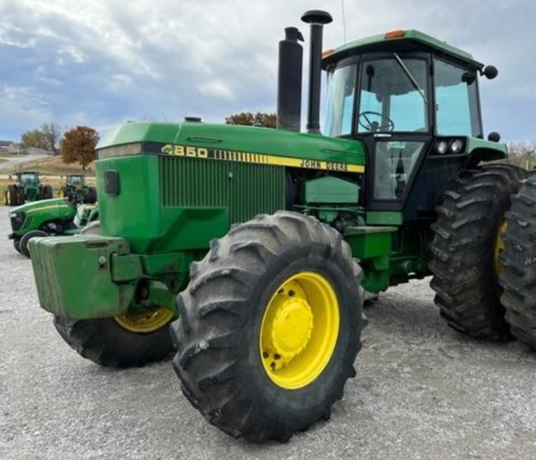 SOLD - John Deere 4850 Tractors 175 to 299 HP | Tractor Zoom