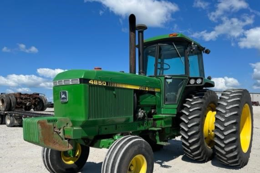 SOLD - John Deere 4850 Tractors 175 to 299 HP | Tractor Zoom