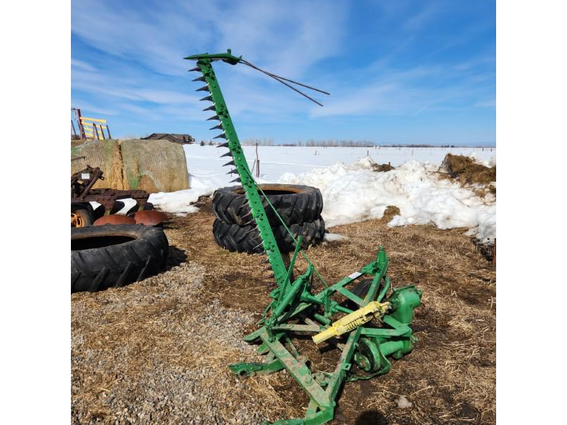 SOLD - John Deere #5 sickle bar mower Hay and Forage | Tractor Zoom