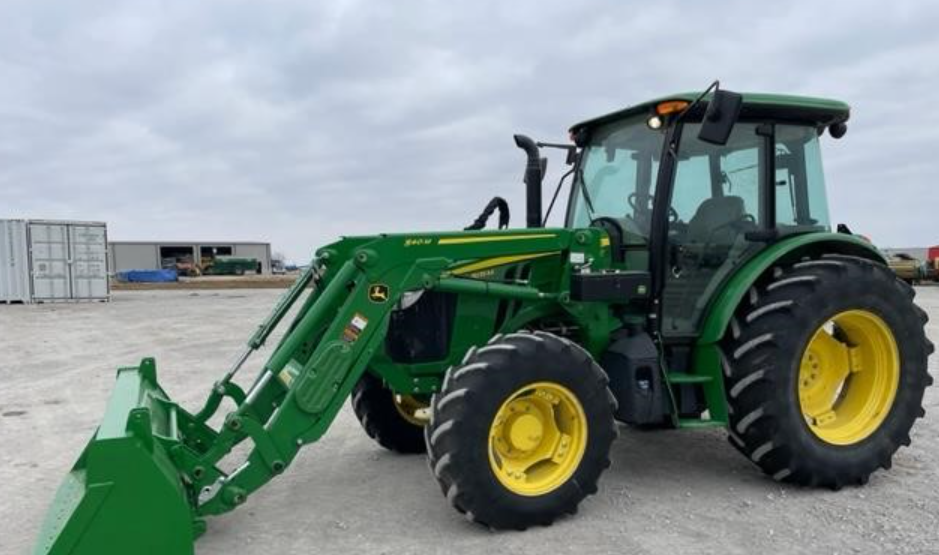 SOLD - John Deere 5115M Tractors 100 to 174 HP | Tractor Zoom