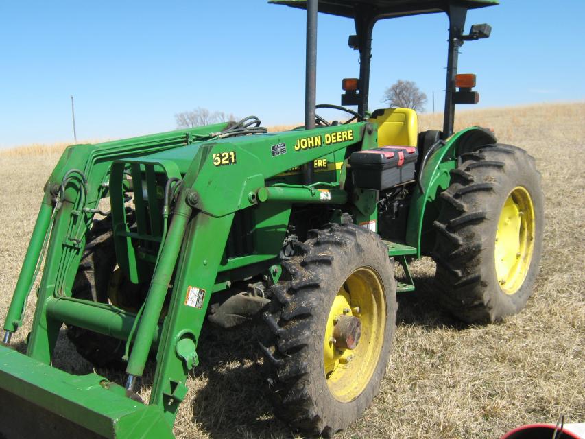 SOLD - John Deere 5205 Tractors 40 to 99 HP | Tractor Zoom