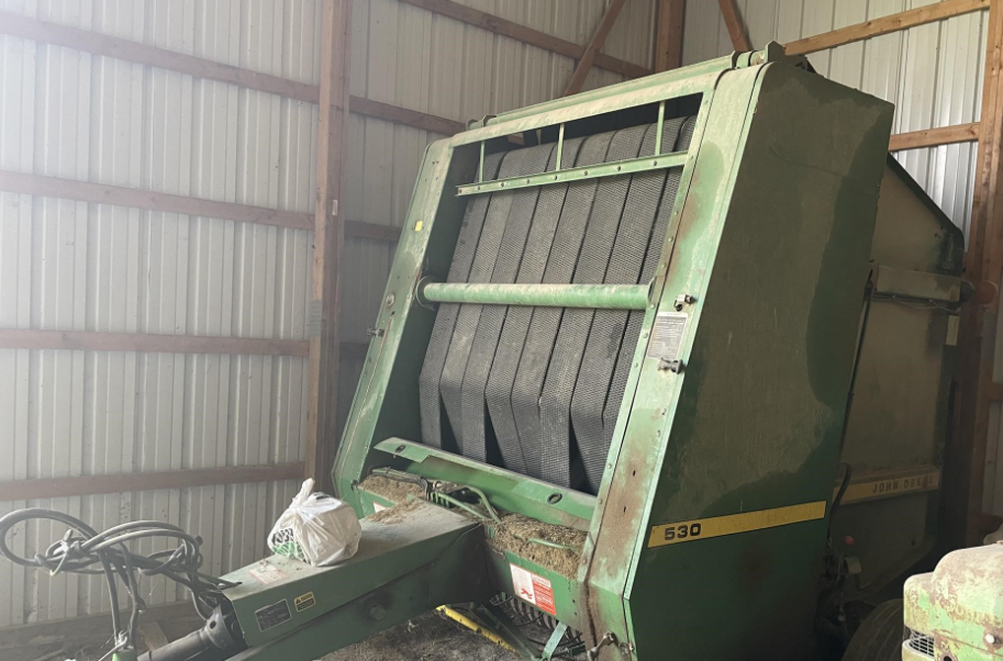 SOLD - John Deere 530 Hay and Forage Balers - Round | Tractor Zoom