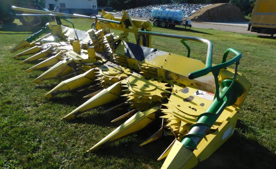 John Deere 688 Harvesting Headers - Forage for Sale | Tractor Zoom