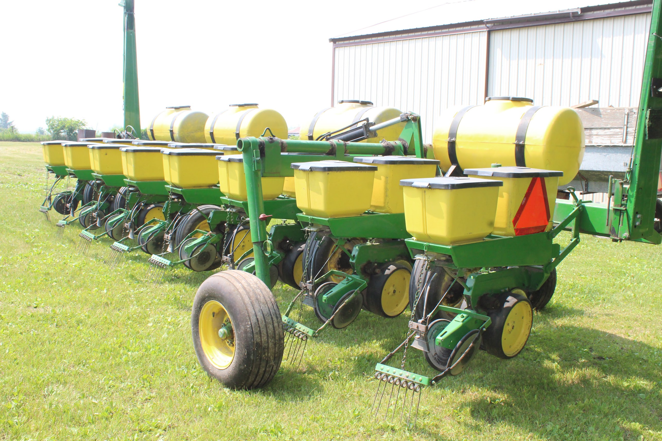 John Deere 7000 Planting Planters for Sale | Tractor Zoom