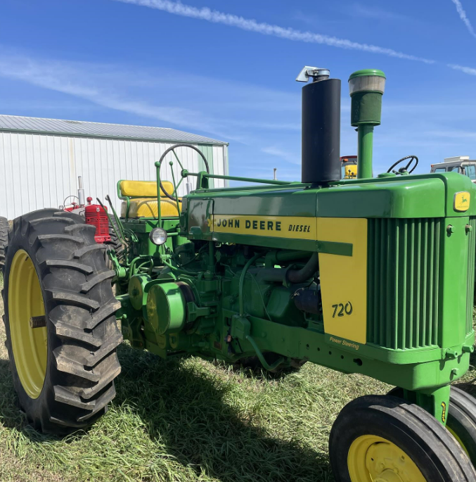 SOLD - John Deere 720 Tractors 40 to 99 HP | Tractor Zoom