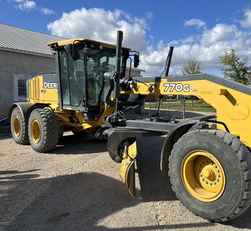 SOLD - John Deere 770G Construction Motor Graders | Tractor Zoom