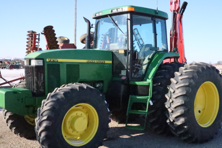 John Deere 7810 Tractors 175 to 299 HP for Sale | Tractor Zoom
