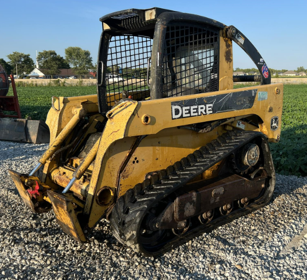 SOLD - John Deere CT322 Construction Compact Track Loaders | Tractor Zoom