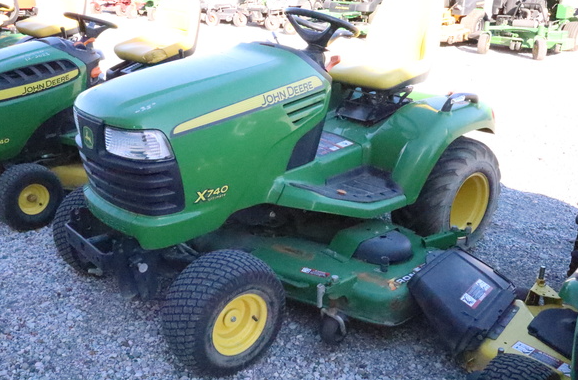 SOLD - John Deere X740 Other Equipment | Tractor Zoom