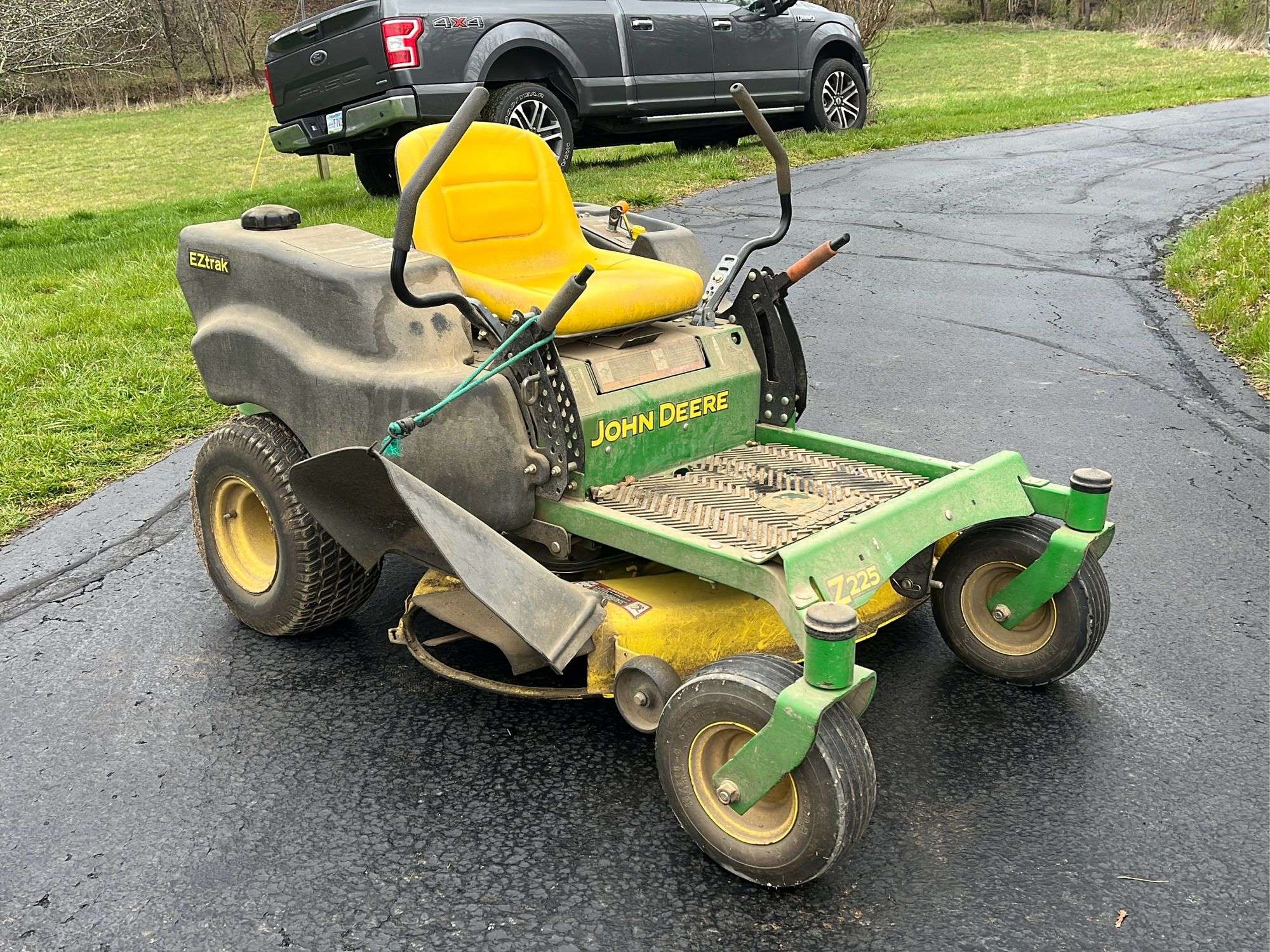 John Deere Z225 Other Equipment Turf for Sale | Tractor Zoom